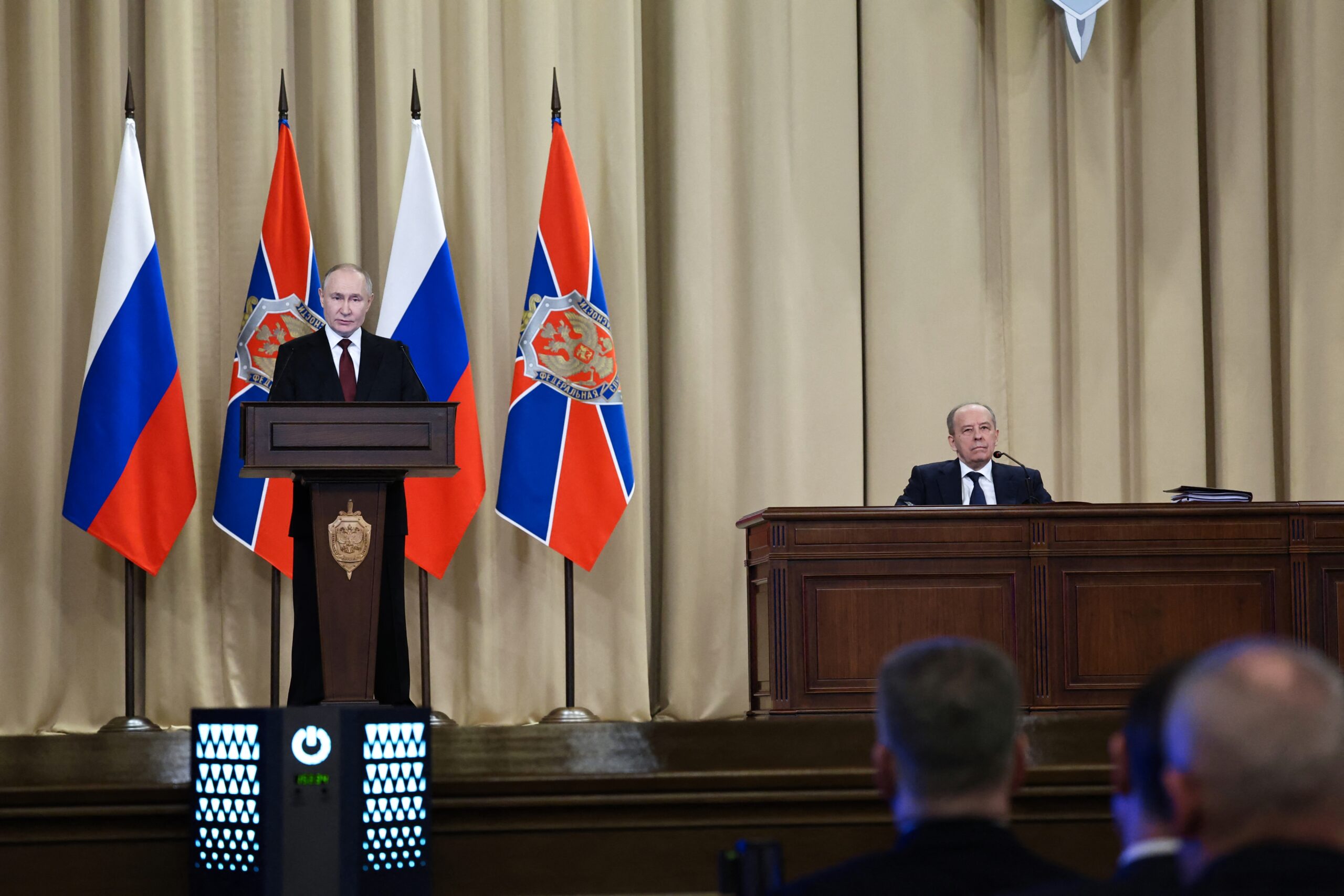 Reading Russia: The Siloviki in Charge | Journal of Democracy